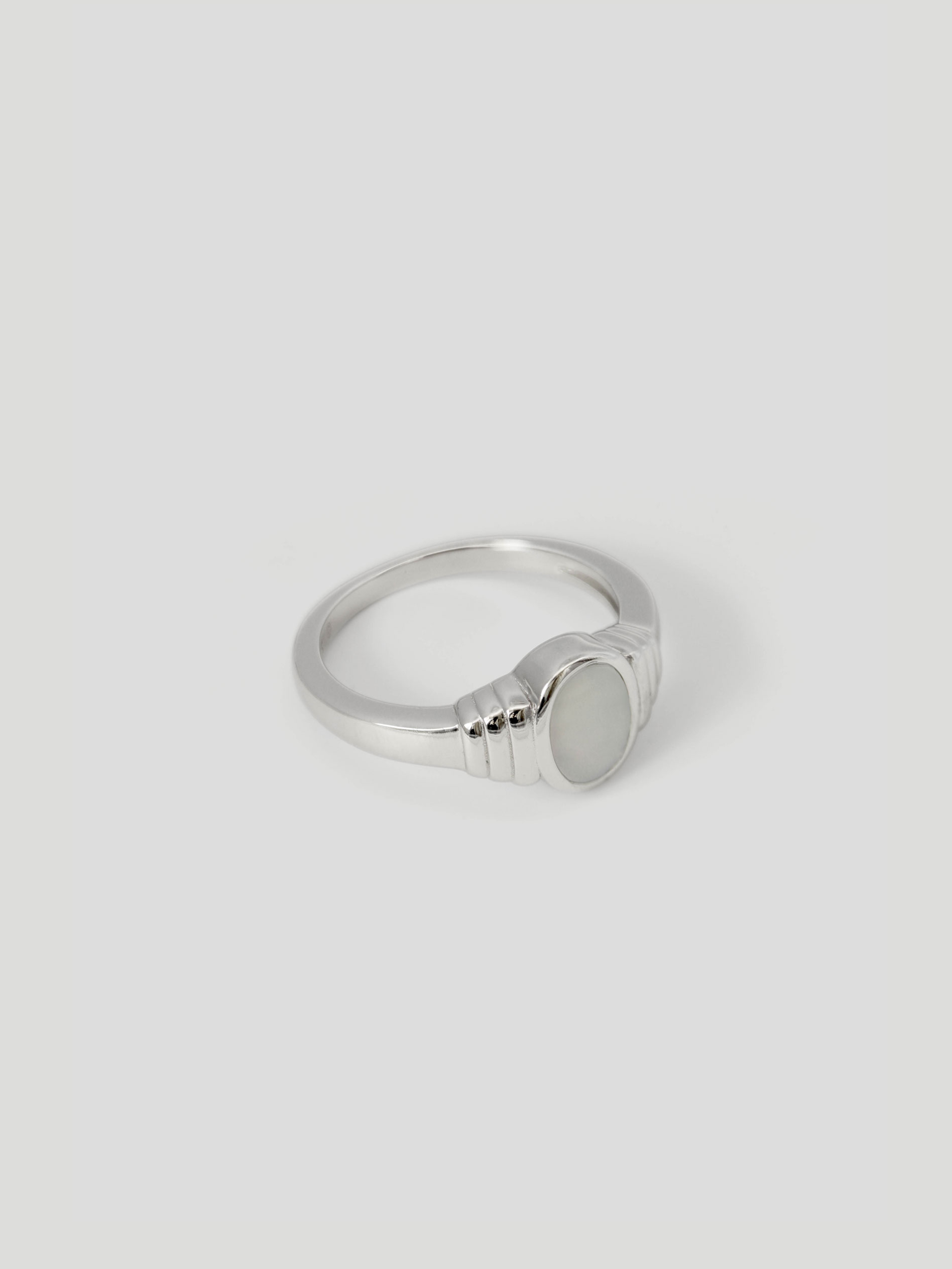 Cleo Ring - Mother of Pearl in Silver | Curious Creatures