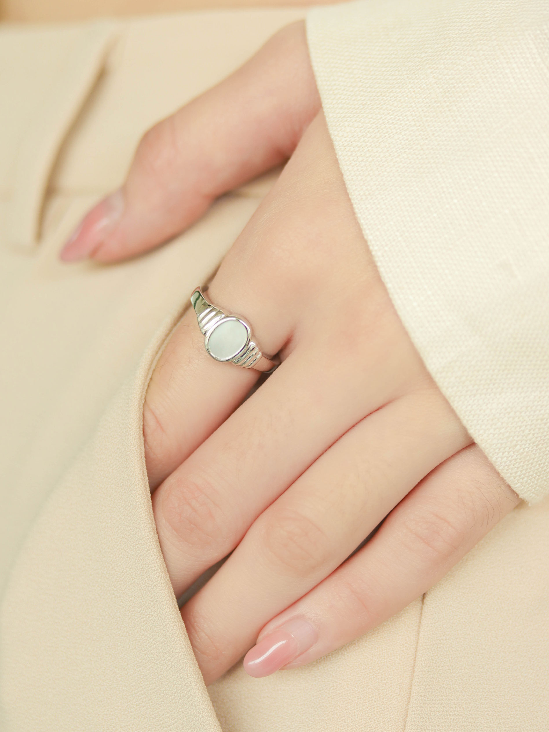 Cleo Ring - Mother of Pearl in Silver | Curious Creatures