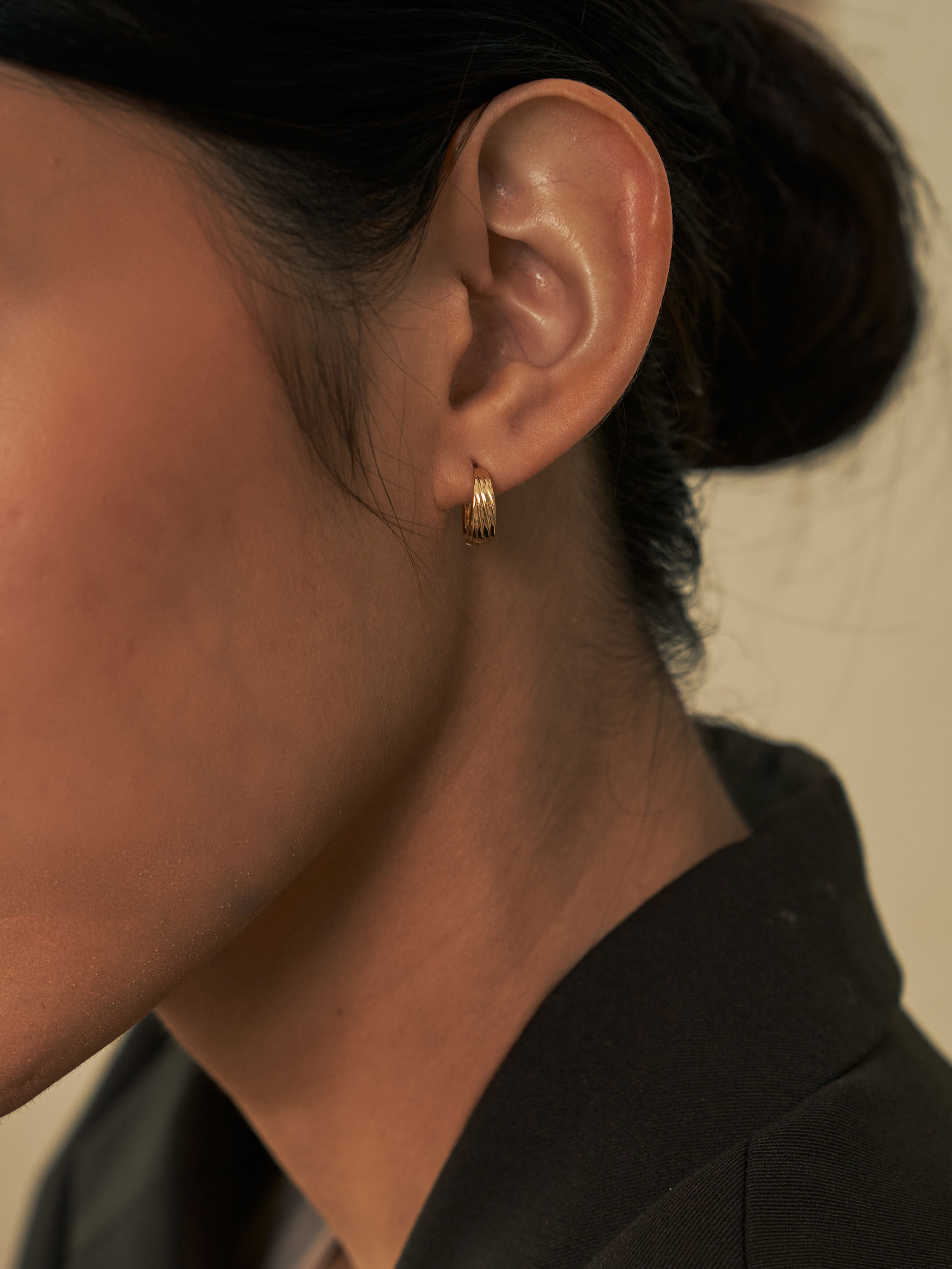 Trace Ear Huggers in Champagne Gold | Curious Creatures