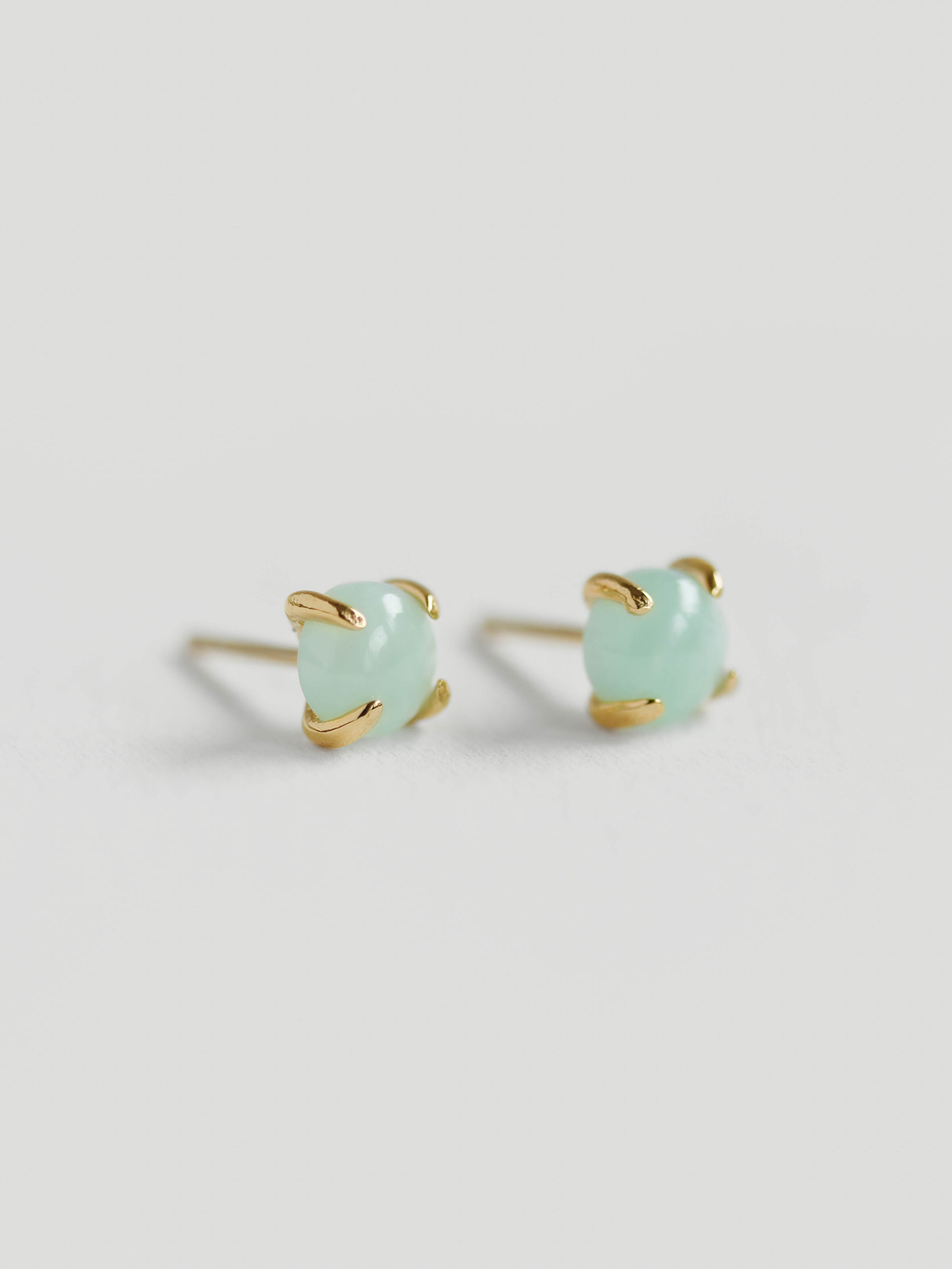 Gold Basic Ear Studs with Amazonite